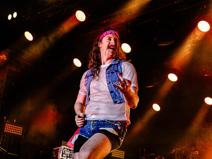 Canadian Wins 2024 Air Guitar World Championship | Engoo Daily News