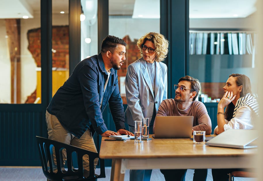 Work a Good Distraction from Personal Stress, Says Expert | Engoo 每日新聞