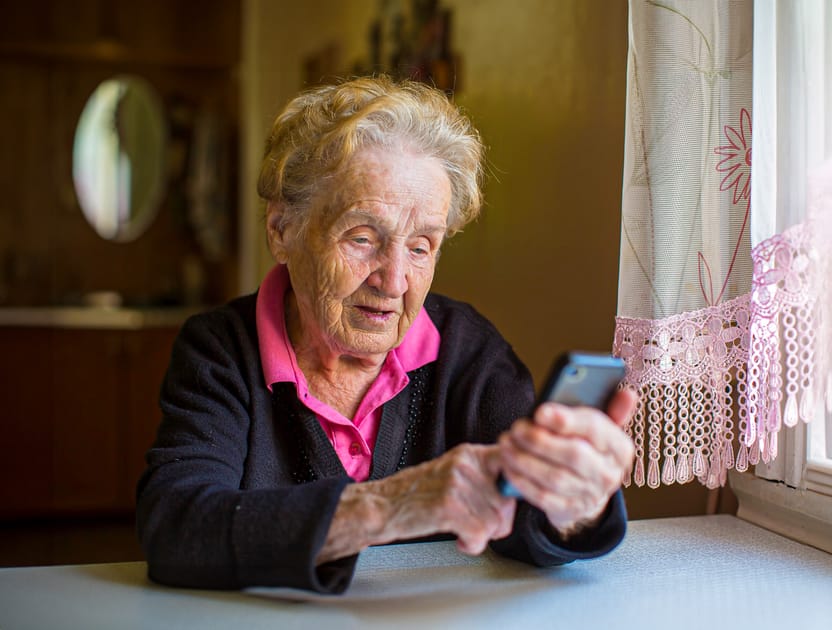 Technology May Slow Cognitive Decline in Older Adults | Engoo 每日新聞