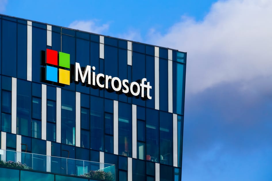 Microsoft Orders Its Workers Back to the Office | Engoo Daily News