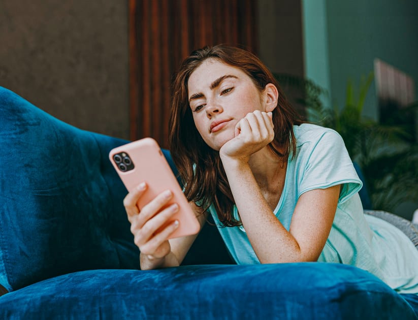 Tired of Scrolling? You Might Have 'Brain Rot' | Engoo Daily News