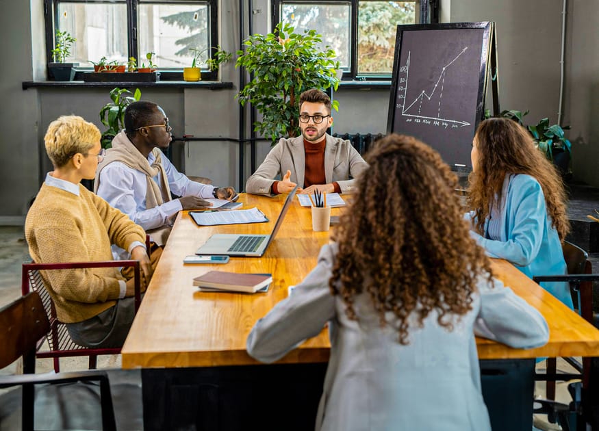 The Problems with Too Many Meetings | Engoo Daily News