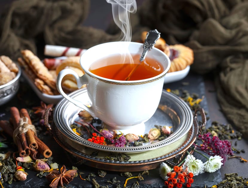 US Scientist Upsets British with Advice on Making Tea | Engoo Daily News