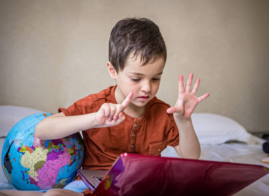 Counting on Fingers Helps Young Children in Math | Engoo Daily News