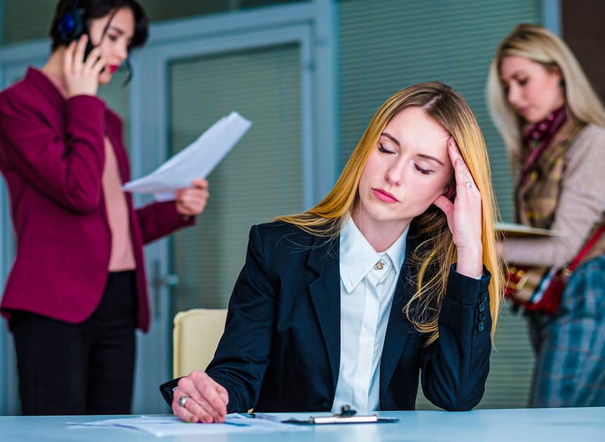 The Problem with 'Gray Area Harassment' at Work | Engoo Daily News