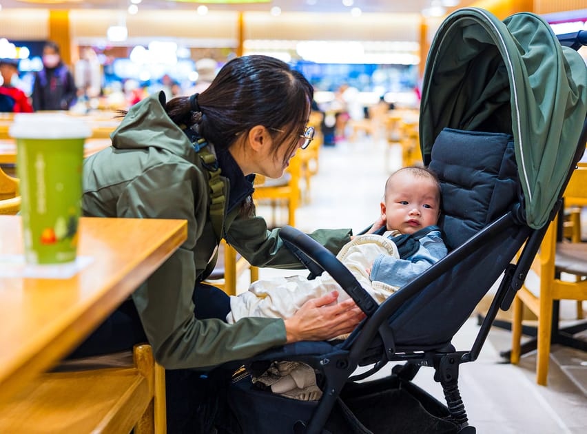 Babysitting Services Help Families Explore Japan | Engoo 每日新聞