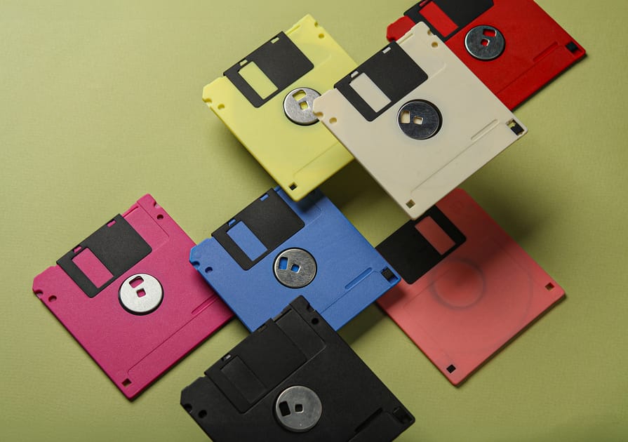 Japan Finally Sends Floppy Disks to Recycle Bin | Engoo 每日新聞
