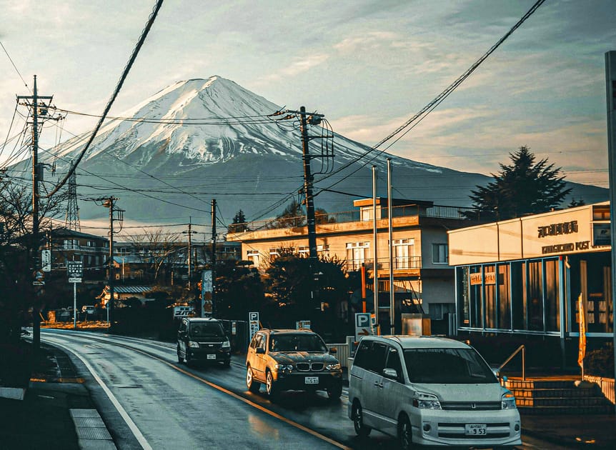Japan City Swaps Overhead Power Lines for Historic Views | Engoo デイリーニュース