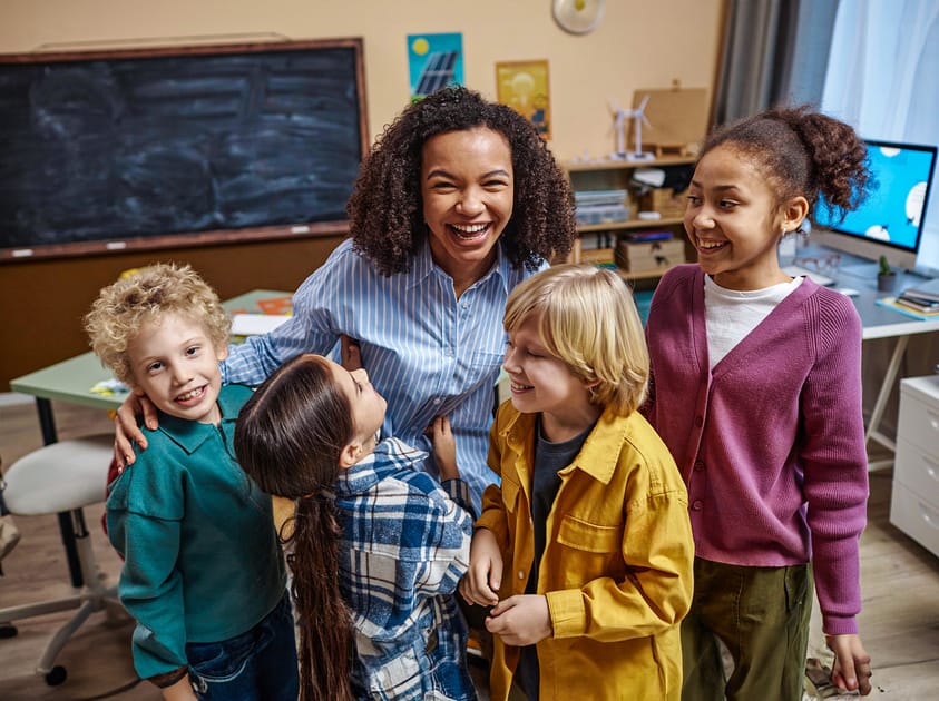 How Laughter Can Help You Learn Languages | Engoo Daily News
