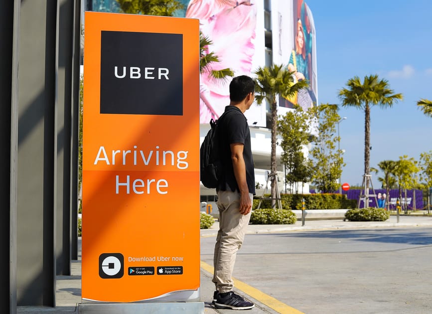 Uber Announces Shuttle Bus Service | Engoo Daily News