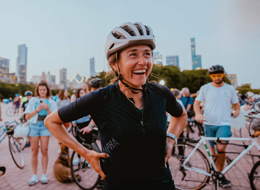 US Woman Sets Record for Cycling Around the World | Engoo 每日新聞