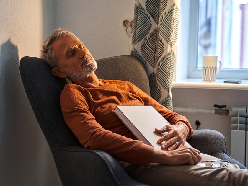 Sleep Consistently to Live Longer, Study Says | Engoo Daily News