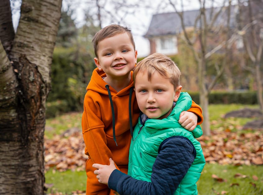 Good Sibling Relationships May Keep Brain Healthy | Engoo 每日新闻