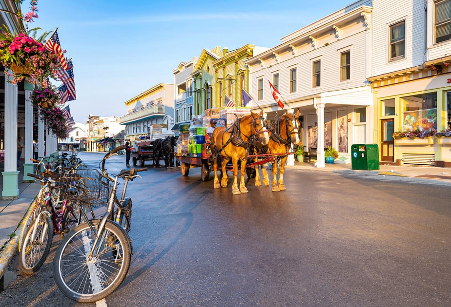 Visit Mackinac: Michigan's Car-Free Island | Engoo Daily News