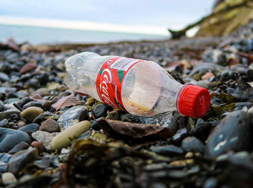 Coca-Cola Plastic Waste a Growing Threat to Oceans | Engoo 每日新闻