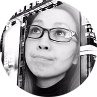 fend off (【句動詞】～をかわす、～を回避する ) の意味・使い方・読み方｜Engoo Words