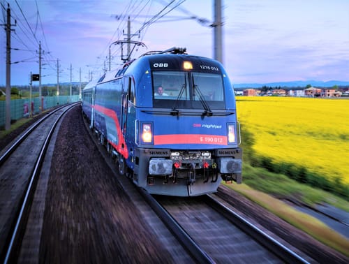 New Austrian Trains Offer Comfortable Night Travel | DMM英会話 デイリーニュース