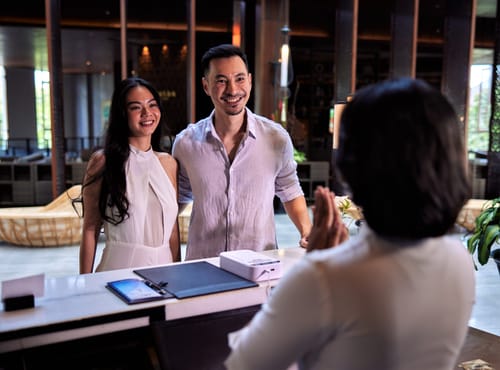 Checking In: A Guide to Hotel Vocabulary | Engoo Daily News
