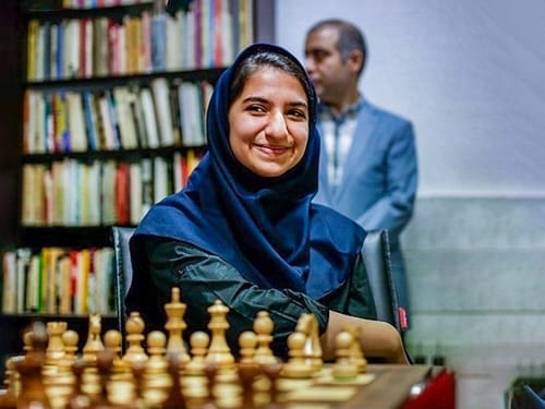 Iran Chess Player 'Moving to Spain' After Playing Scarfless | Engoo 每日新聞