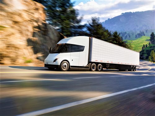 Tesla's First Semitrailer Trucks Expected in December | Engoo Daily News