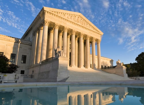 How Does the US Supreme Court Work? | Engoo 每日新聞