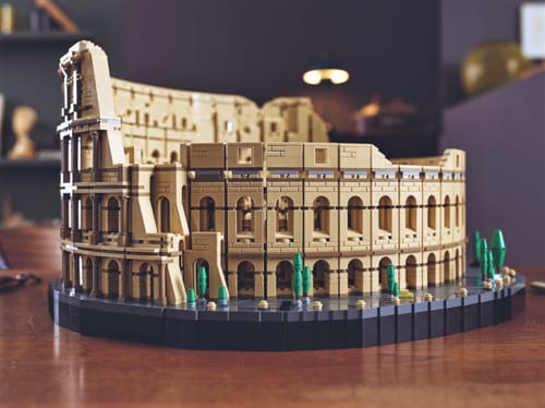9,000 Piece Colosseum Breaks Record for Largest Lego Set | Engoo Daily News