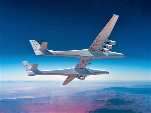 World's Largest Plane Completes Six-Hour Test Flight | Engoo 每日新聞