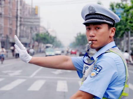 Draft Law Expands Chinese Police Discretion on Gun Use | Engoo Daily News