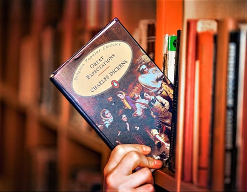 Why You Should Read Dickens' Great Expectations | Engoo Daily News